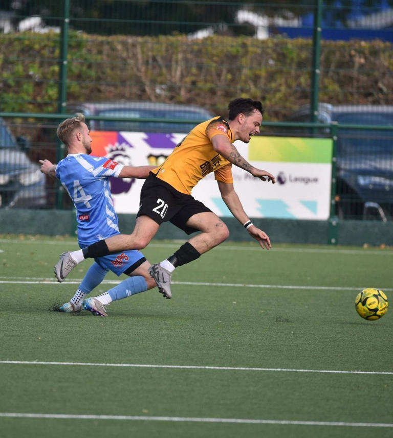 Velvick double fires Bridges to victory over Deal Town