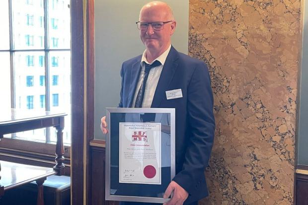 Hero skipper from Leigh honoured with award for rescuing woman from Thames
