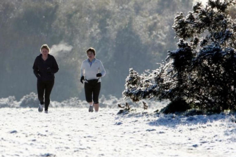 UK snow now expected to hit 'parts' of England too and could dump 7cm