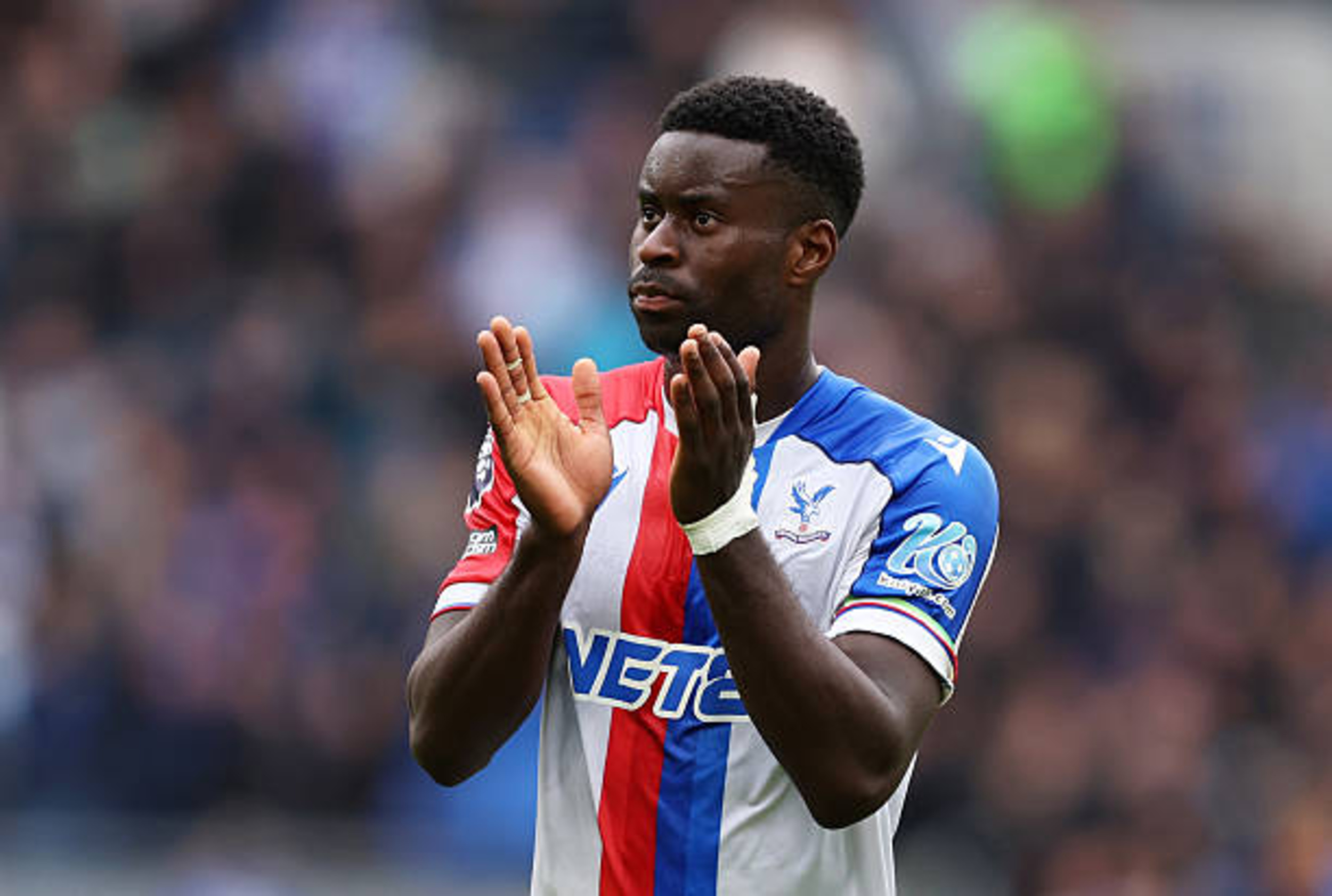 Man United target move for Premier League centre-back as Harry Maguire ...