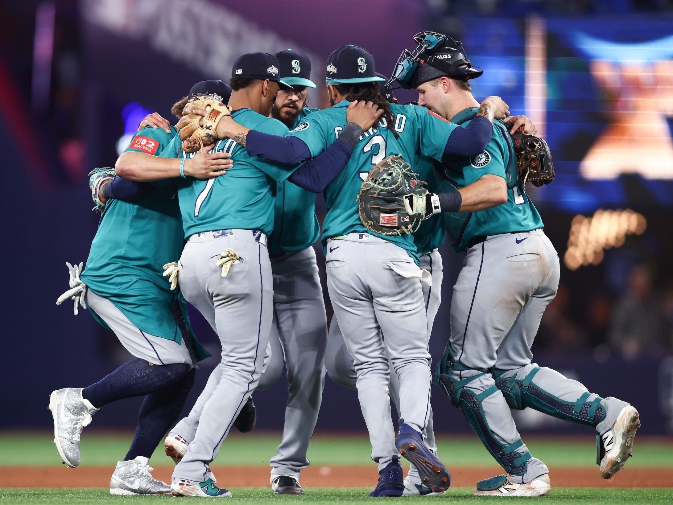 'We don't have to change anything' Mariners feeling good ahead of Game ...