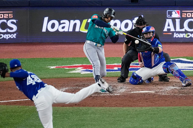 Raleigh homers, Polanco drives in 2 runs and Mariners beat Blue Jays 3 ...