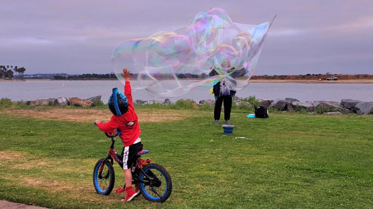 ‘Bubble Queen of Mission Bay’ Reggie Dyer Veit reigns with joy