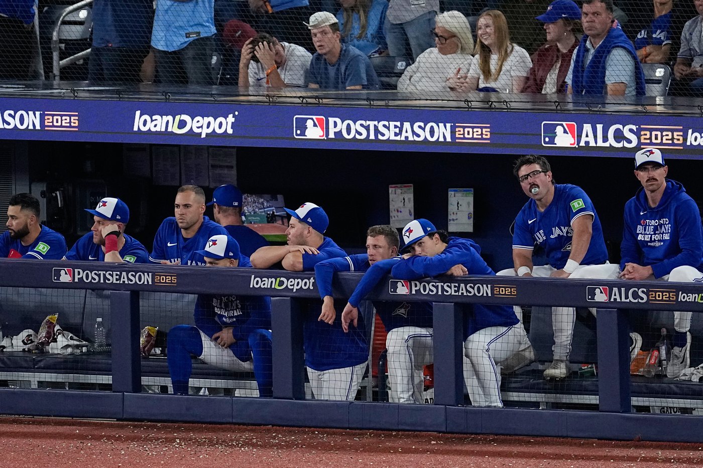 Hot offence runs cold as Blue Jays fall to Mariners in ALCS opener