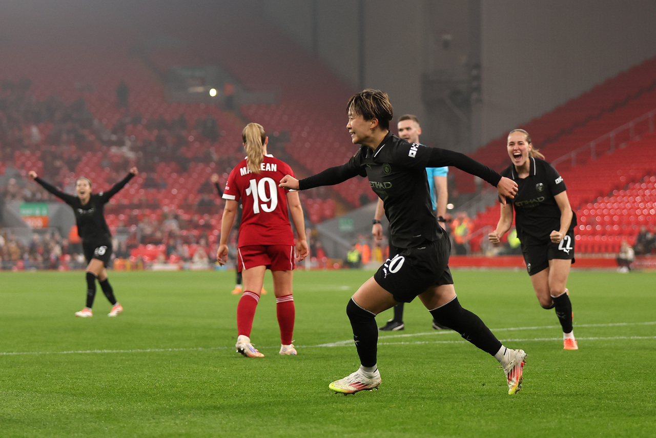 Man City back up to second after defeating Liverpool