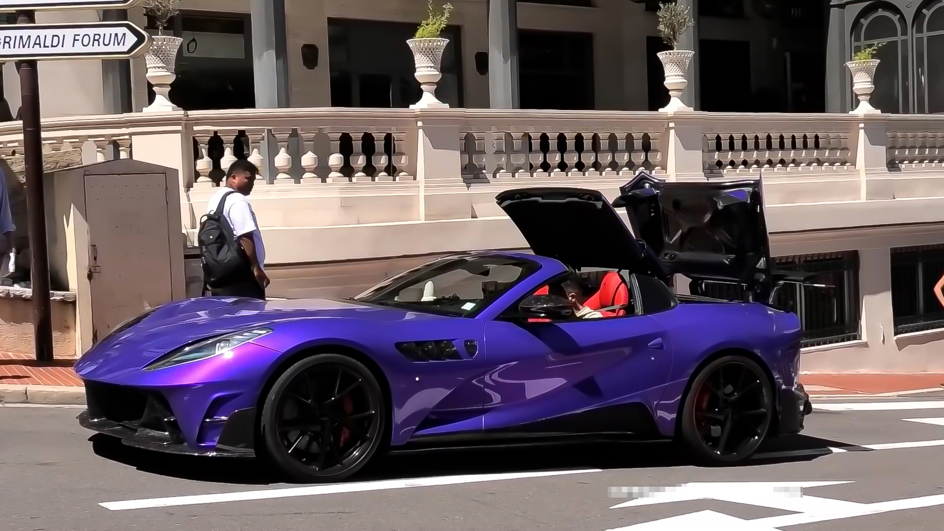 Miljonairs Met Supercars in Monaco