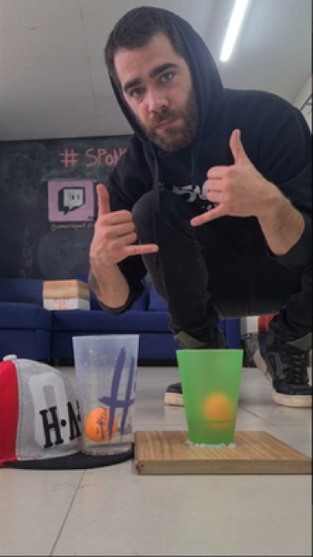 Double Cup Trickshot Challenge – Insane Throw Accuracy!