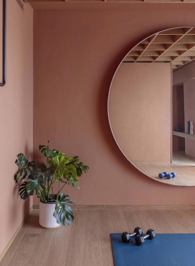 A guide to live like a minimalist: Declutter your life for maximum ...