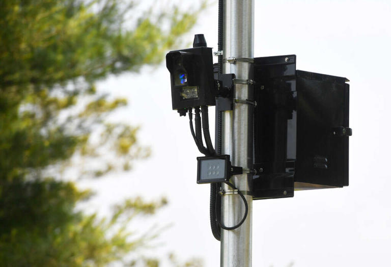 West Hartford gets $3.9 million grant to install red light cameras: 'It ...