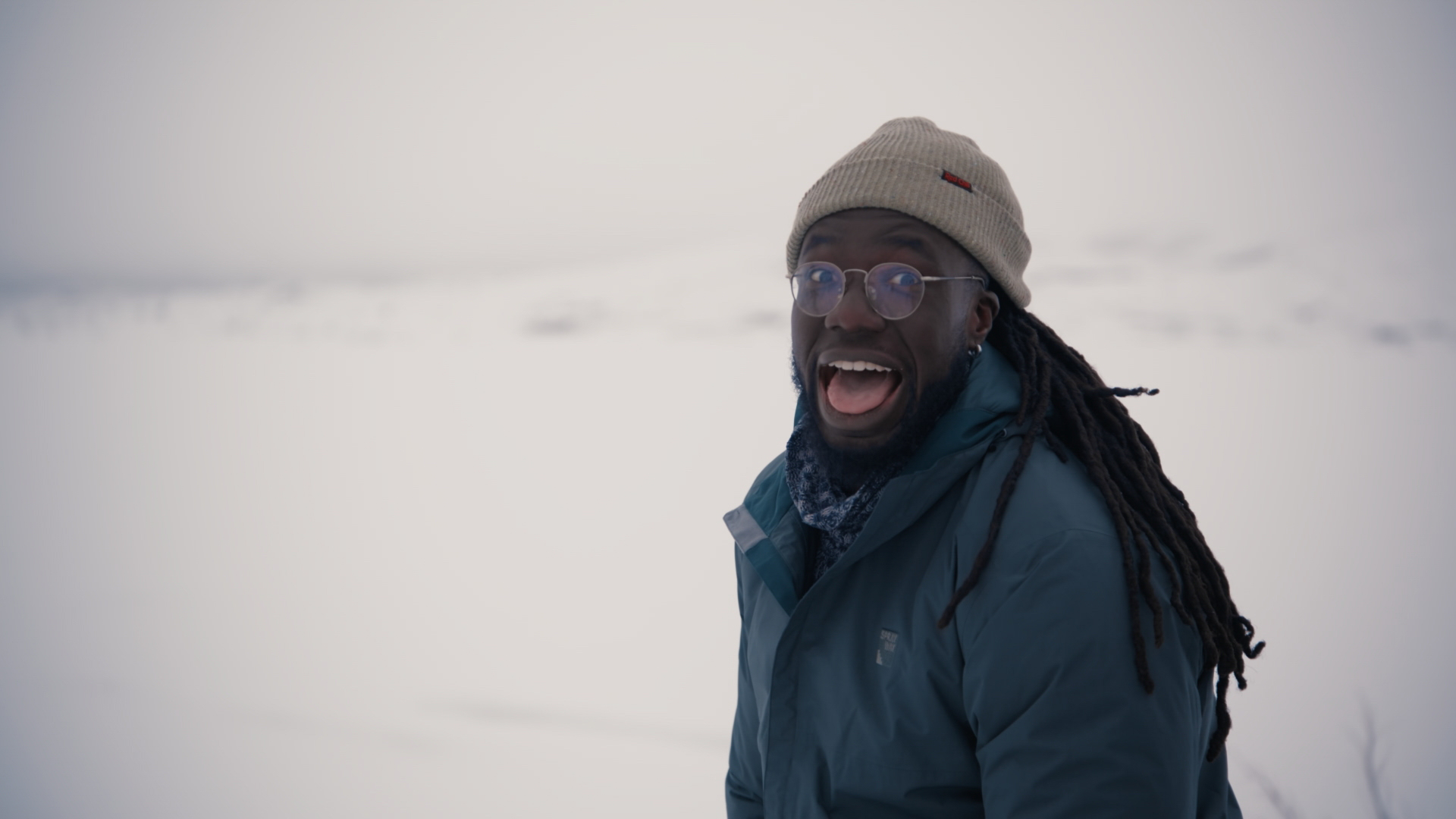 Thuis-acteur Prince K. Appiah: “Ik zou hem het tegenovergestelde laten doen”