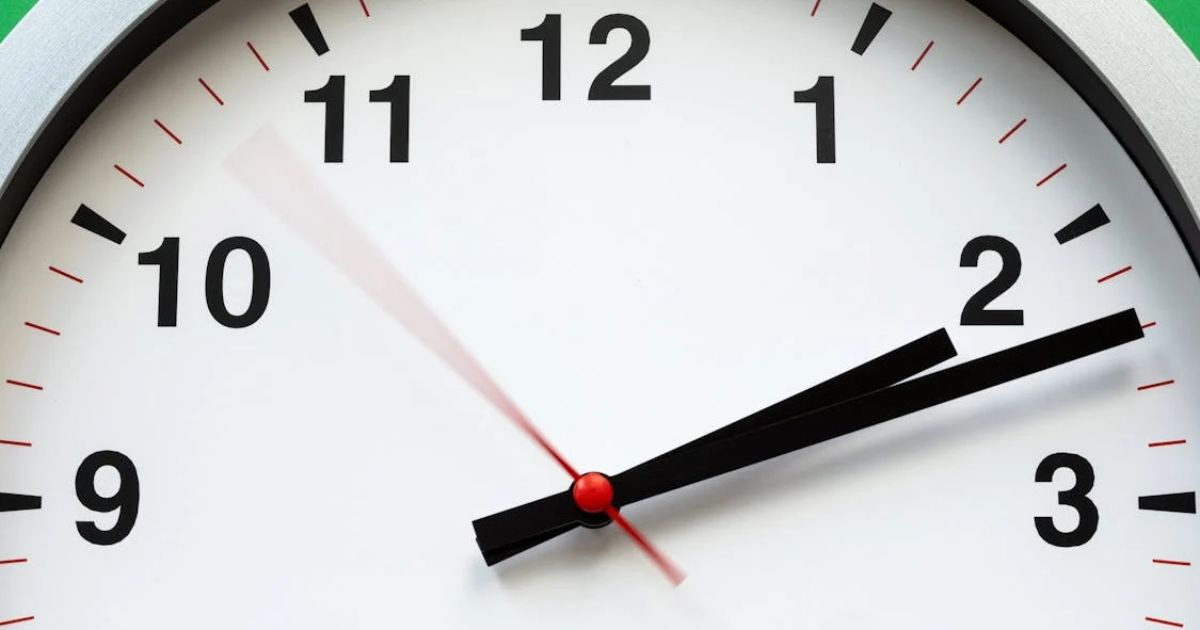 Don’t Forget to Set Your Clocks Back – Here’s When Daylight Saving Time ...