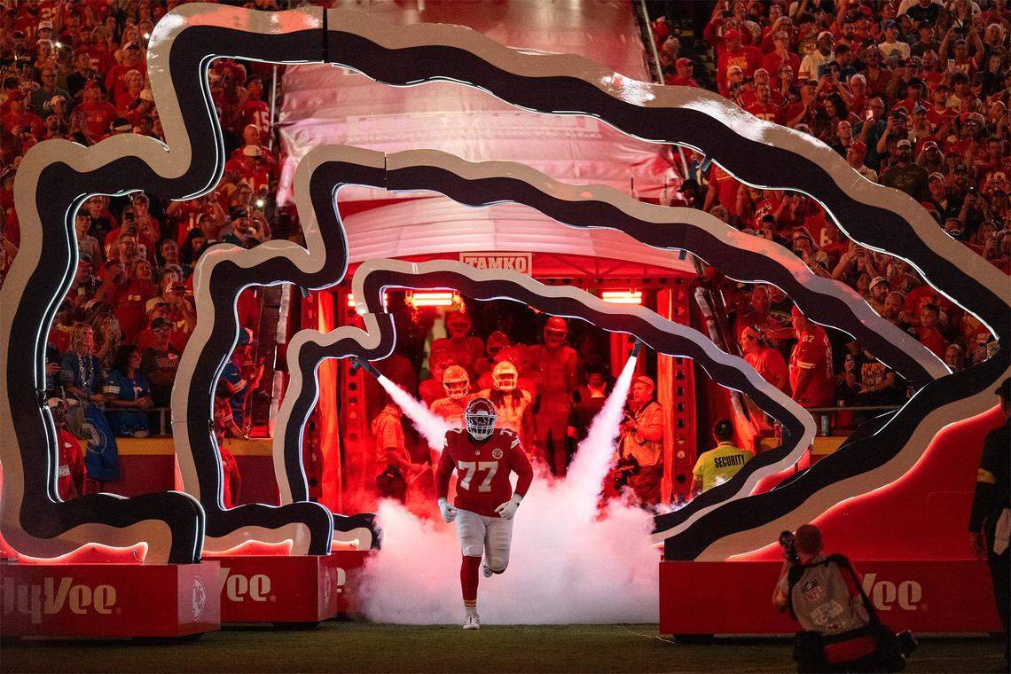 On the morning of his first Chiefs start, Jaylon Moore woke up in a ...
