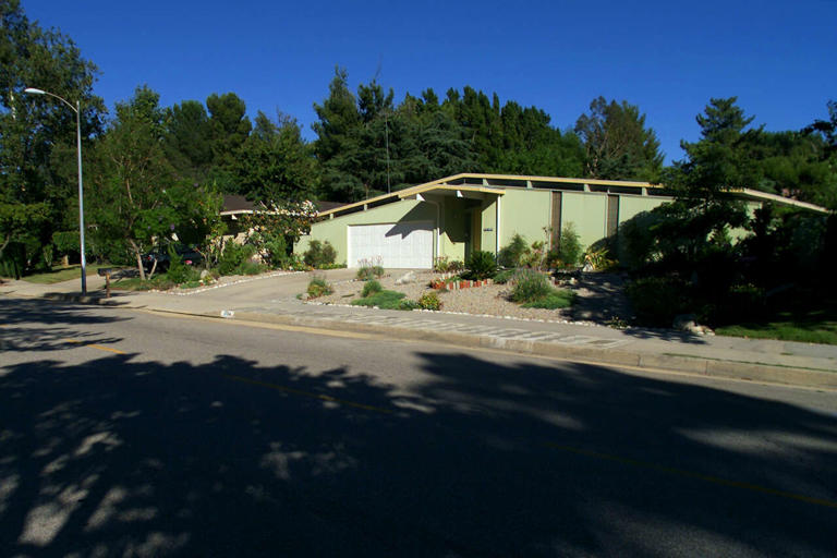 America's longstanding obsession with hating the Valley, LA's giant ...