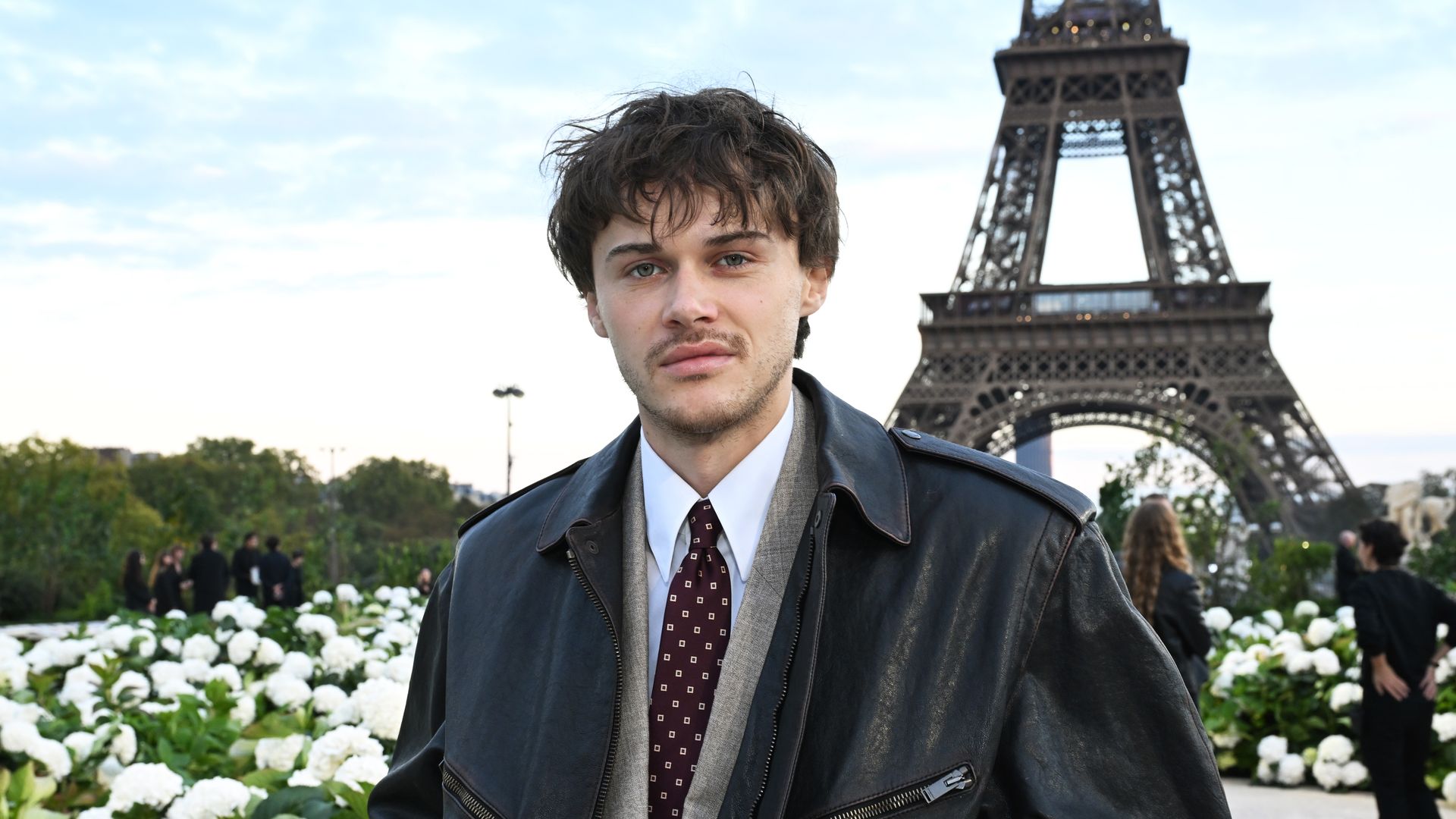 Christopher Briney, Conrad en 'El verano en que me enamoré', reaparece ...