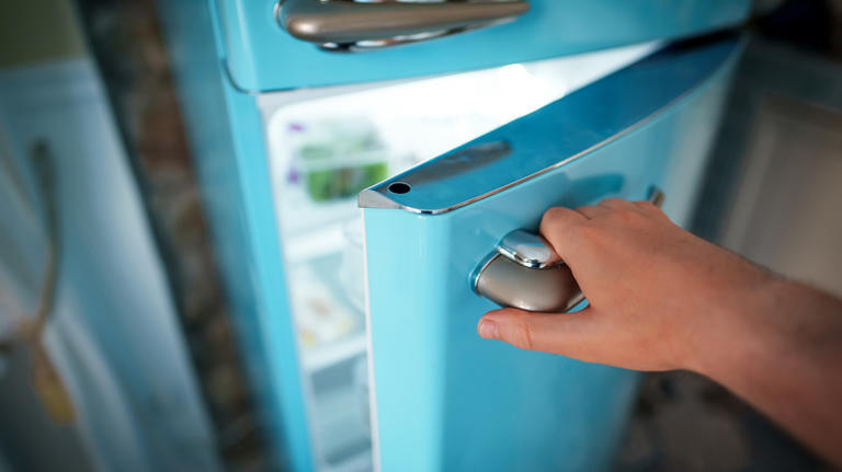 Stop Storing Coffee Creamer In The Fridge Door: Why It Causes Faster ...