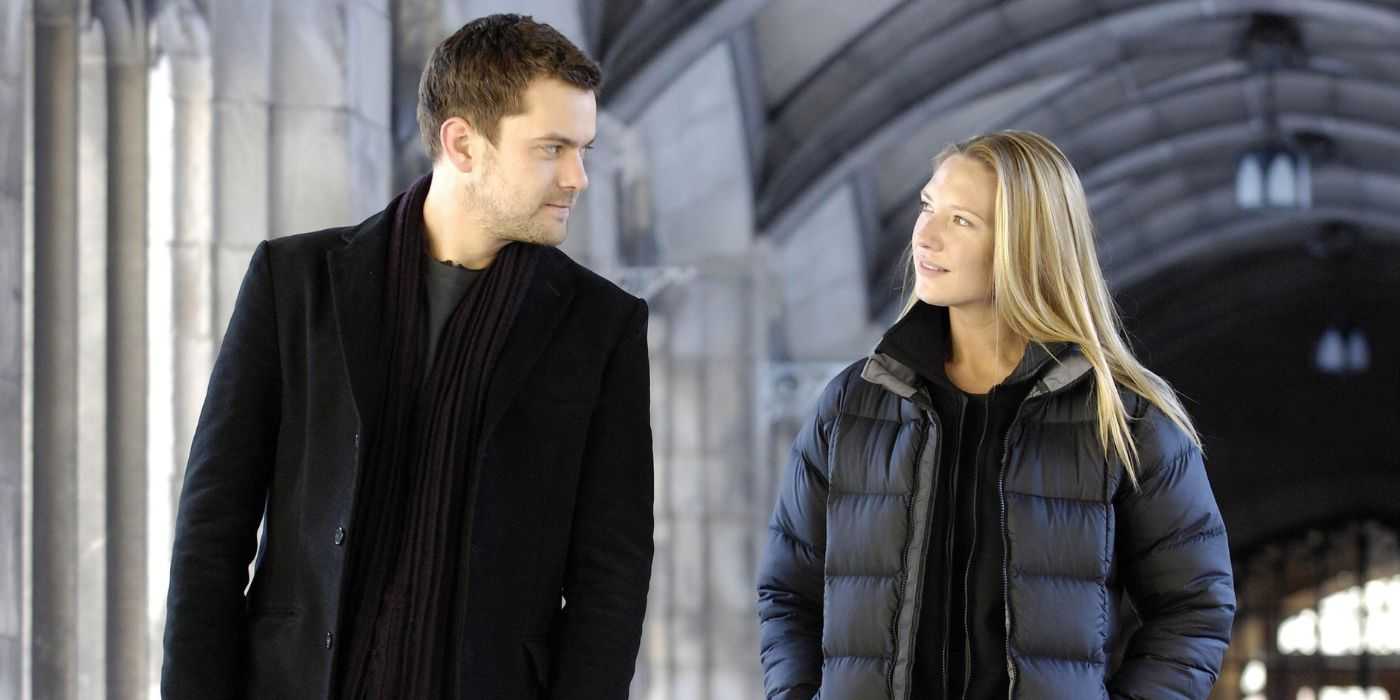 Fringe's pilot episode is 82 minutes of nonstop perfection