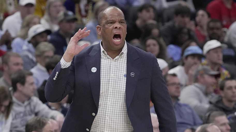 Hubert Davis Reconstructs UNC's Offense With Intentionality
