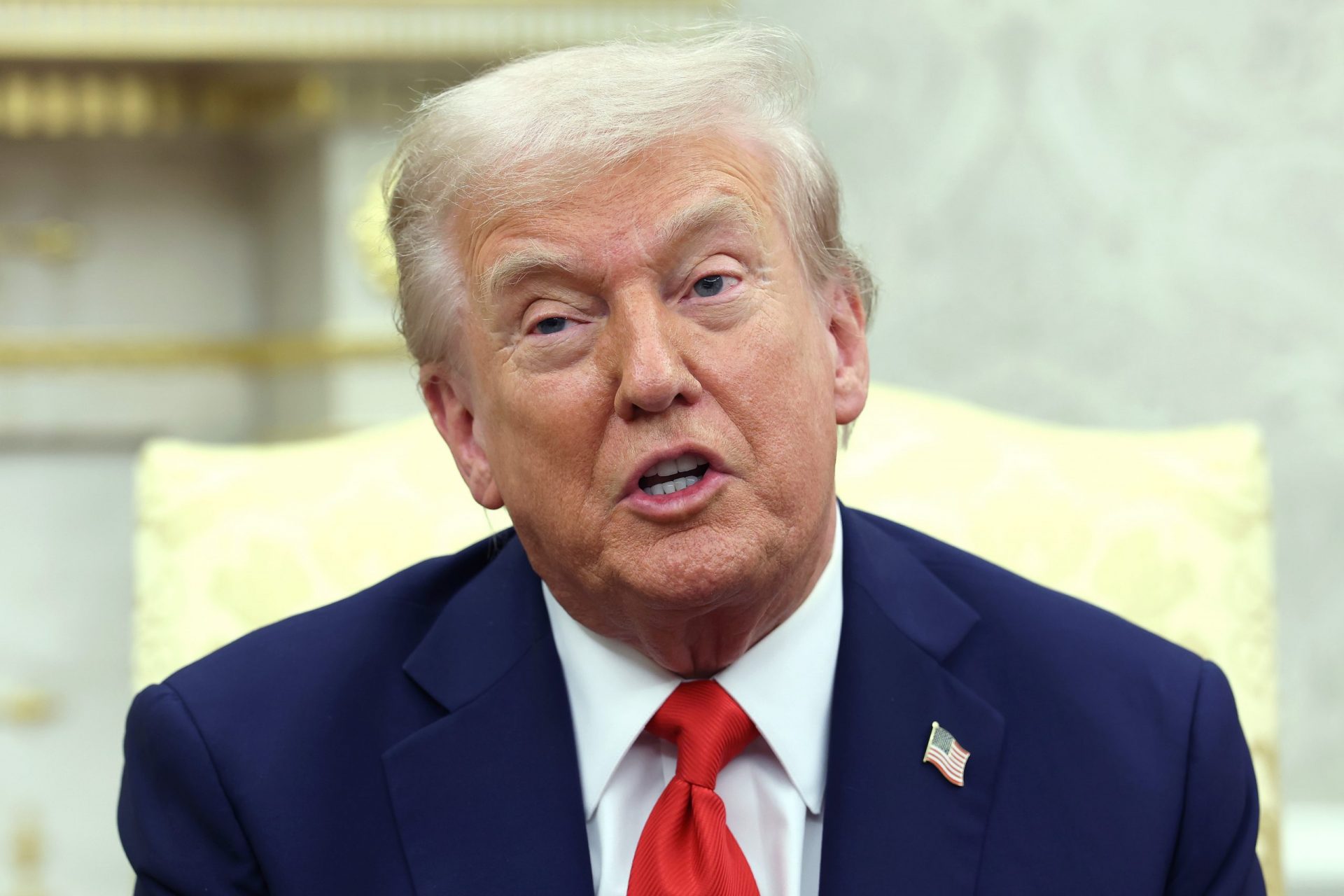 Da Jedi a Papa: i sorprendenti autoritratti pubblicati da Trump