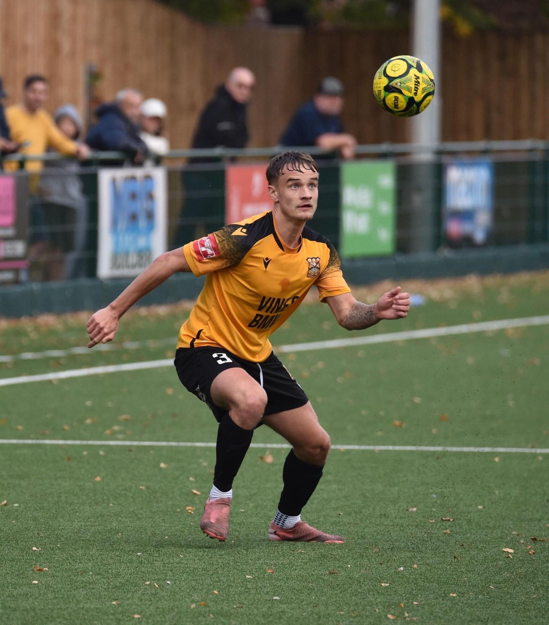 Velvick double fires Bridges to victory over Deal Town
