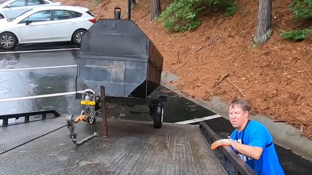 They Towed a Barbecue Grill for Taking a Parking Spot
