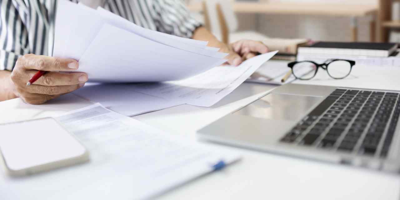 5 investment pros from Charles Schwab, T. Rowe Price and more tell us ...