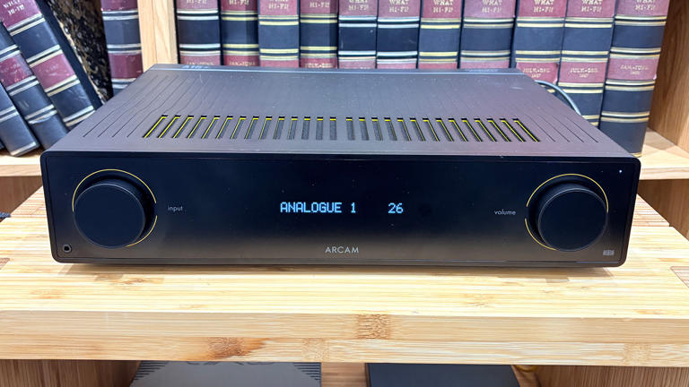 This terrific hi-fi system combines a superb Arcam amp with award ...