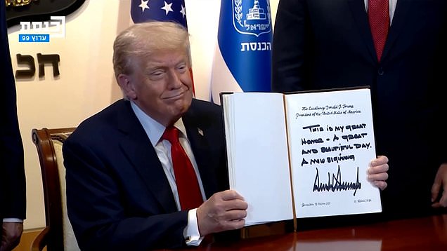 Trump meets Israeli PM Netanyahu ahead of Knesset address