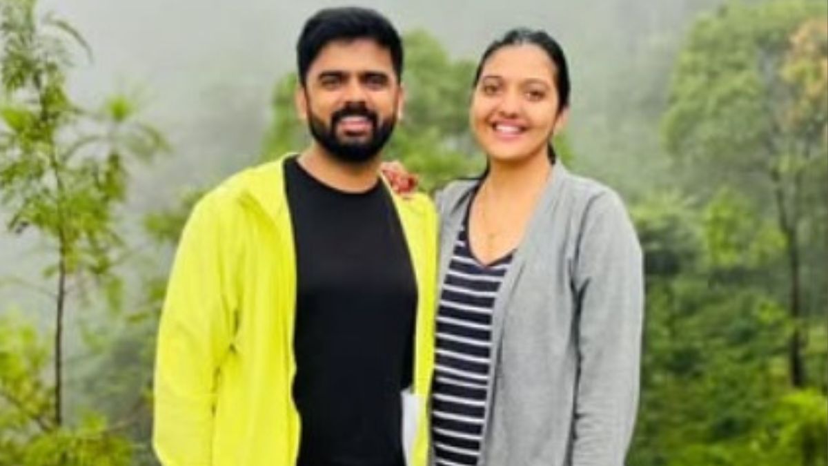UPSC Topper Srushti Deshmukh's IAS Husband Accused Of Taking Rs 10 ...