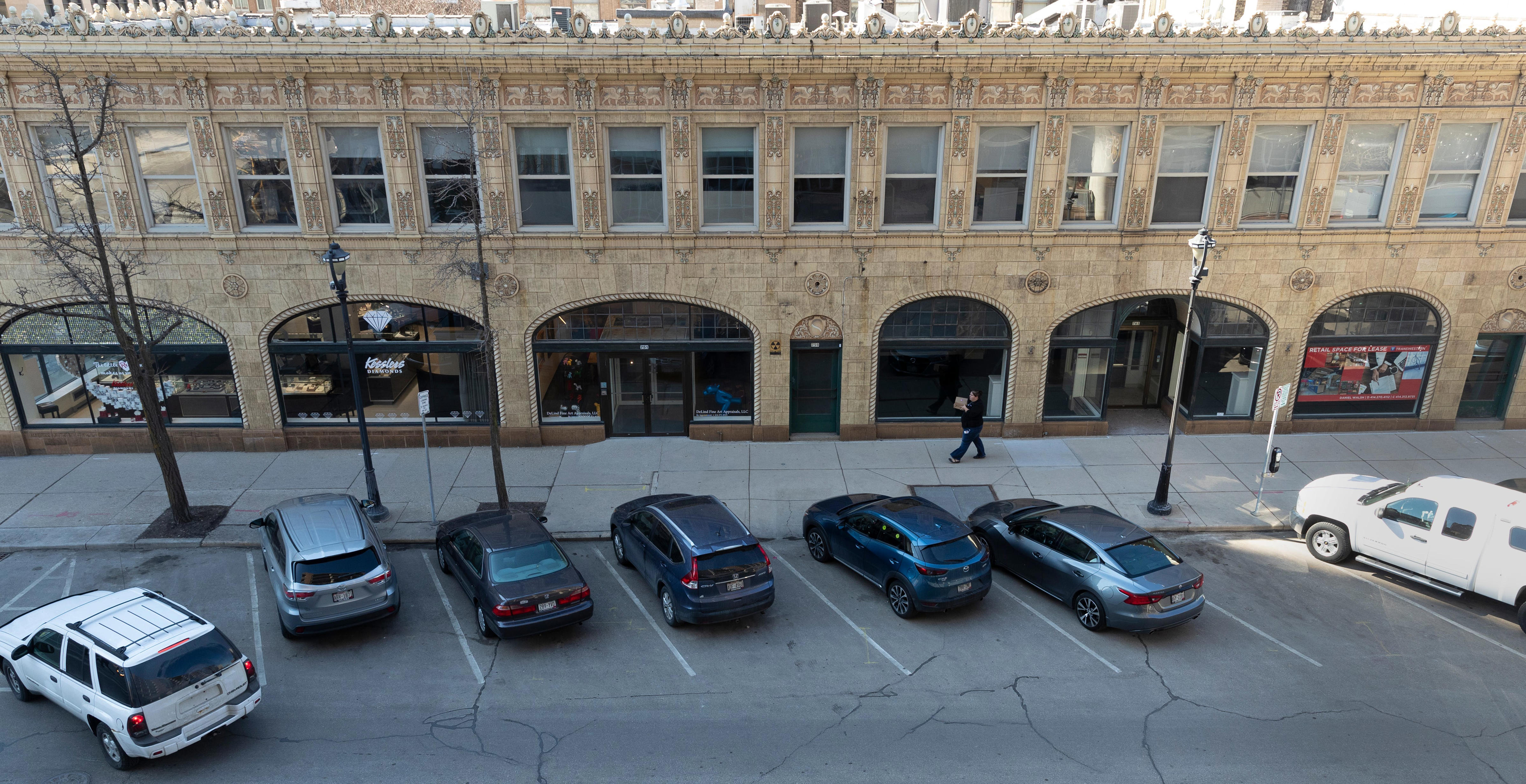 Milwaukee Comedy moving Laughing Tap comedy club to former Watts Tea ...