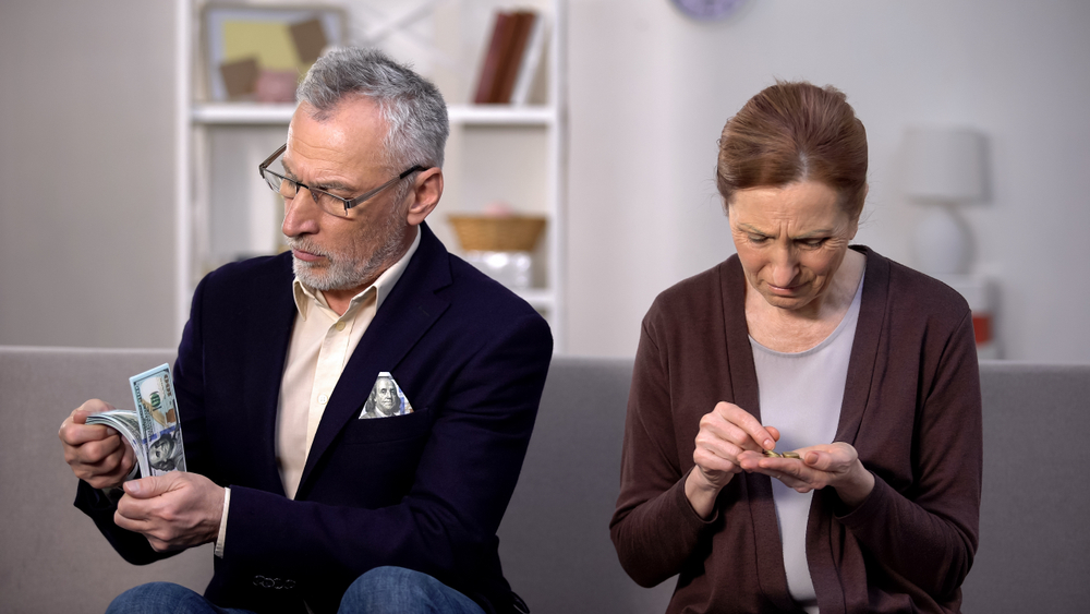 15 eye-opening realities of dating across wealth classes