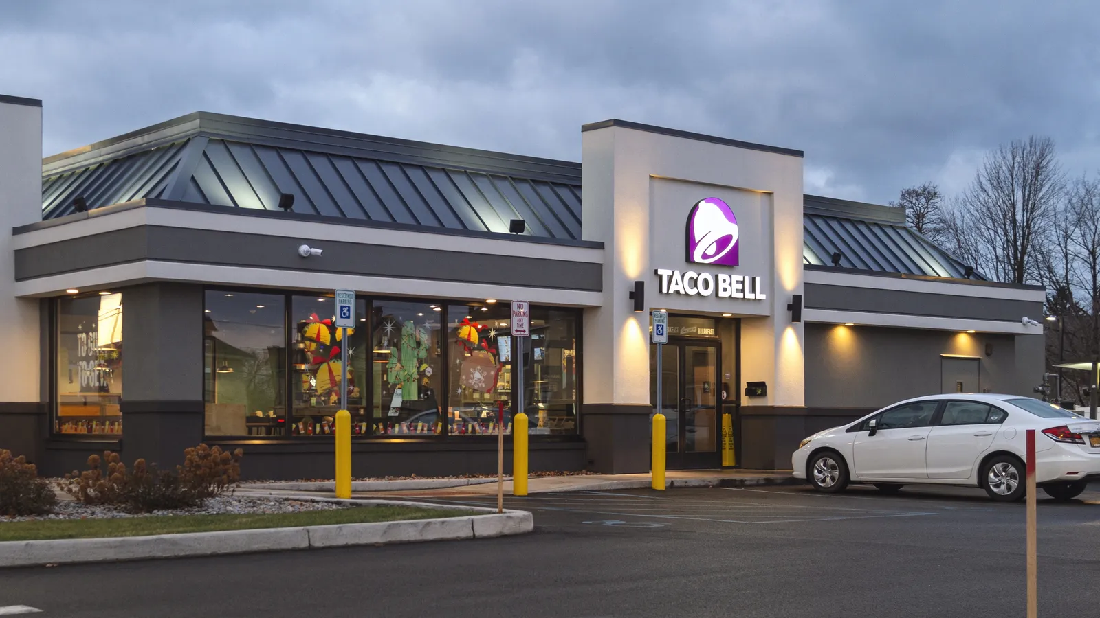 Taco Bell rolls out a classic dessert format back with a creative twist ...