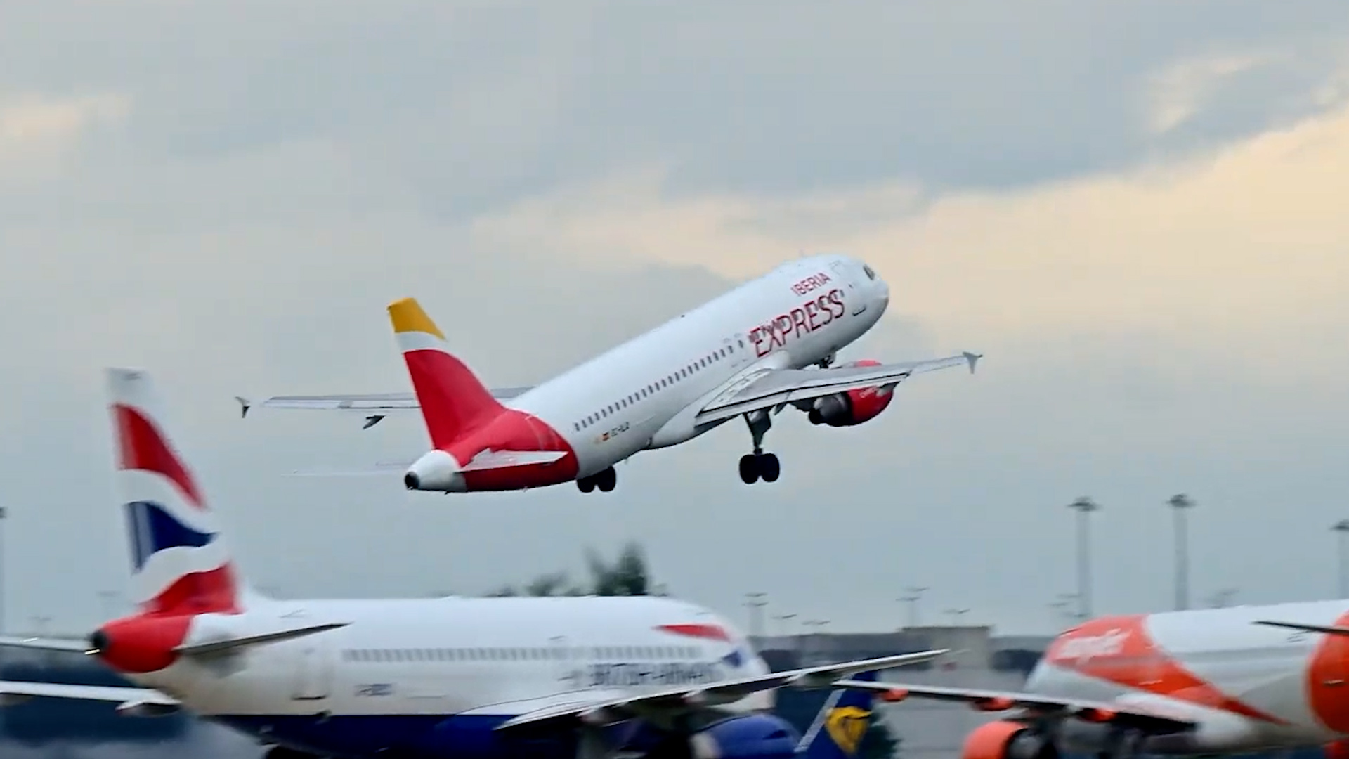 Pilot Pulls Up Hard During Take-Off