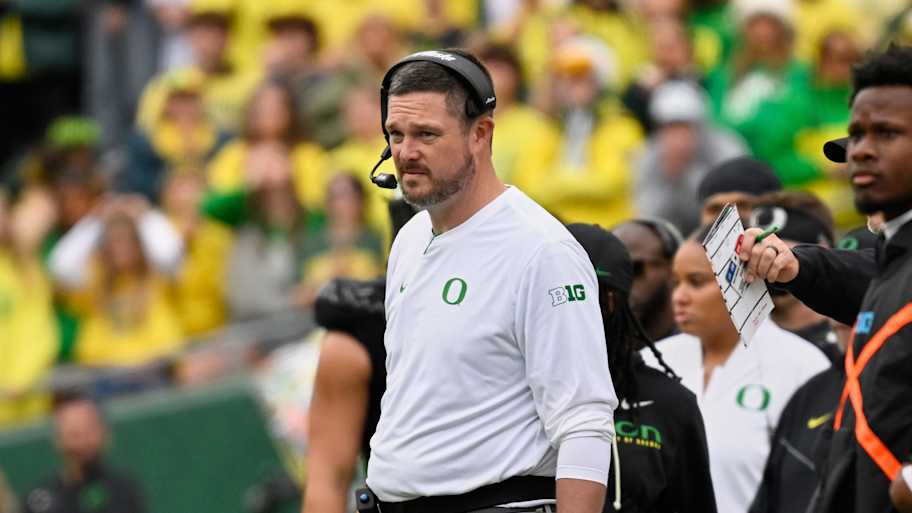 Oregon Ducks Take Power Rankings Hit After Costly Loss