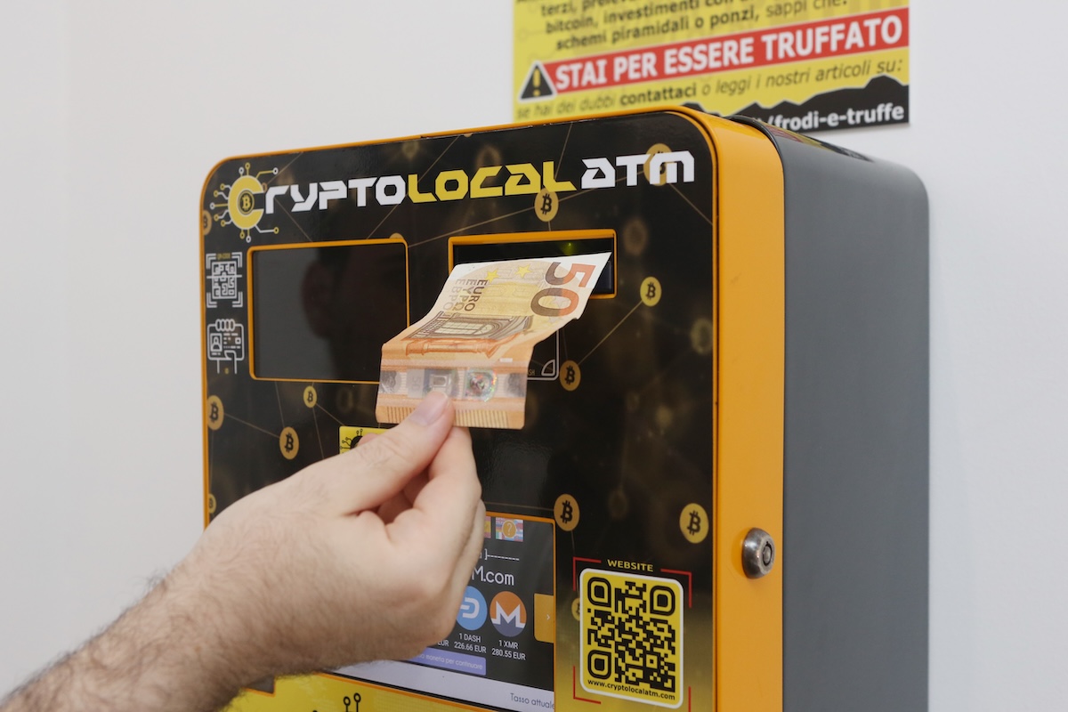 Bitcoin Atm, come funzionano i bancomat delle criptovalute e dove sono