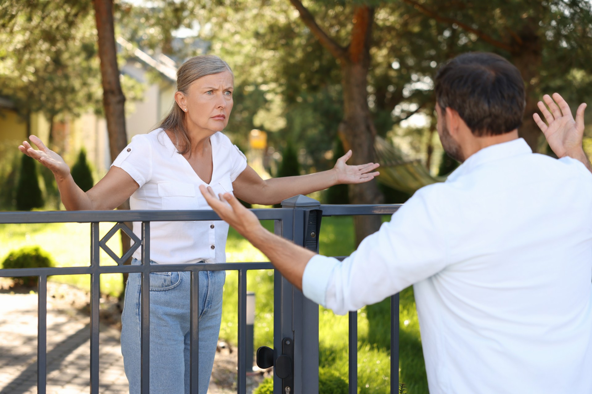 How to spot nightmare neighbours before buying a home