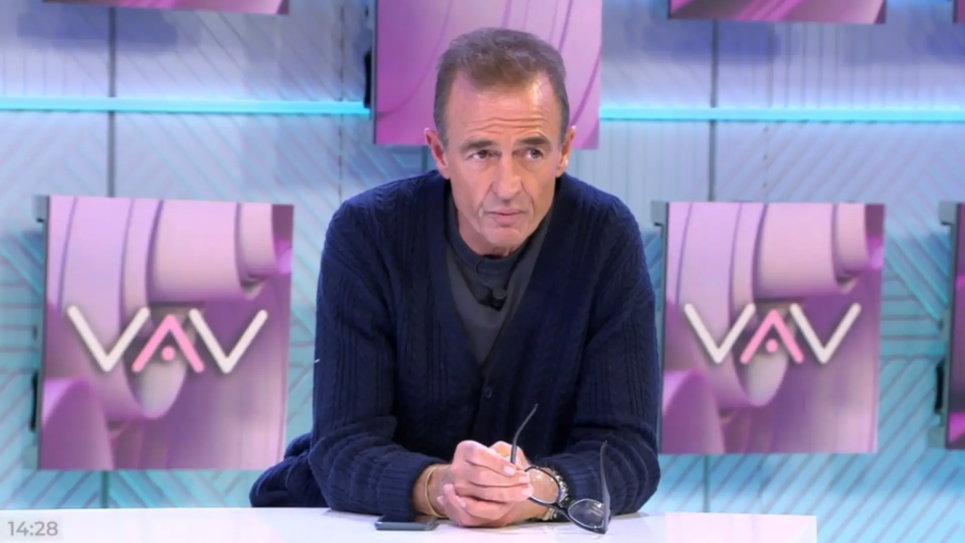 Alessandro Lecquio y los silencios incómodos en Telecinco