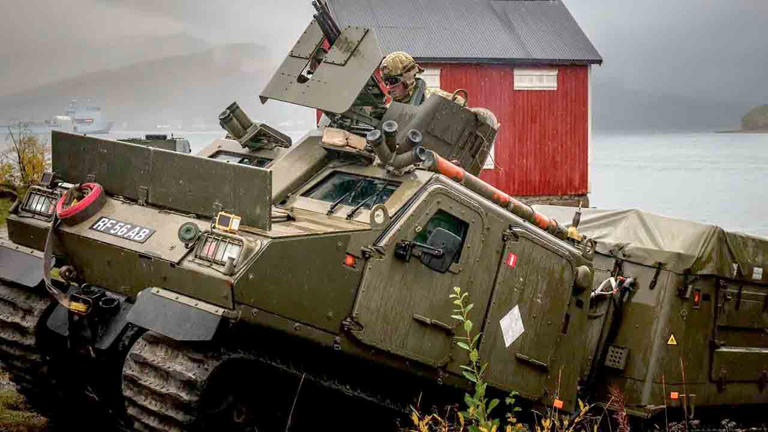 Storbritannien og Norge gennemfører en hidtil uset amfibieoperation i Arktis