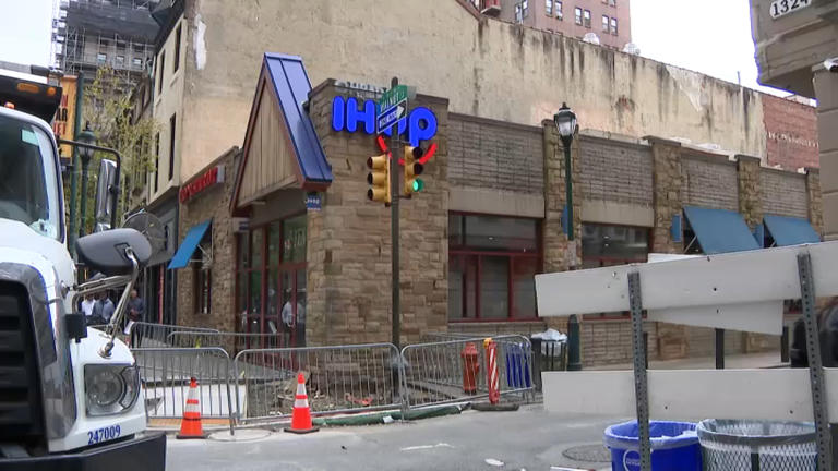 Security guard charged after killing homeless man inside Philly IHOP ...