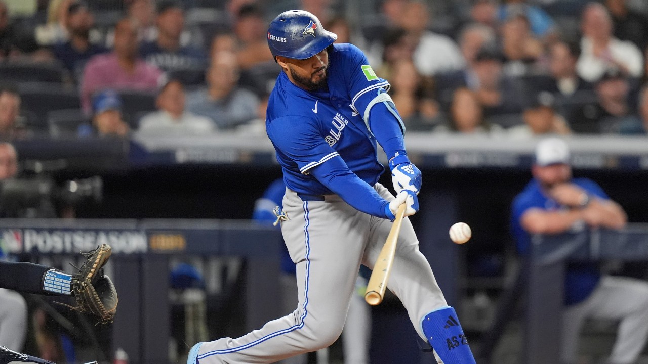 Blue Jays scratch Santander with lower back tightness, Schneider in for ...