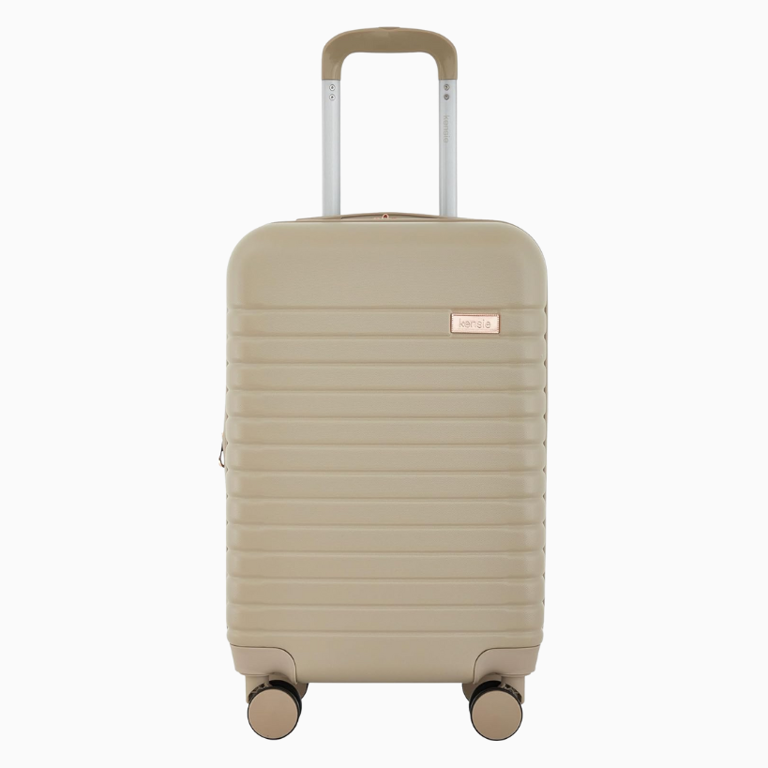 Essentials to Shop That Will Make Traveling a Breeze