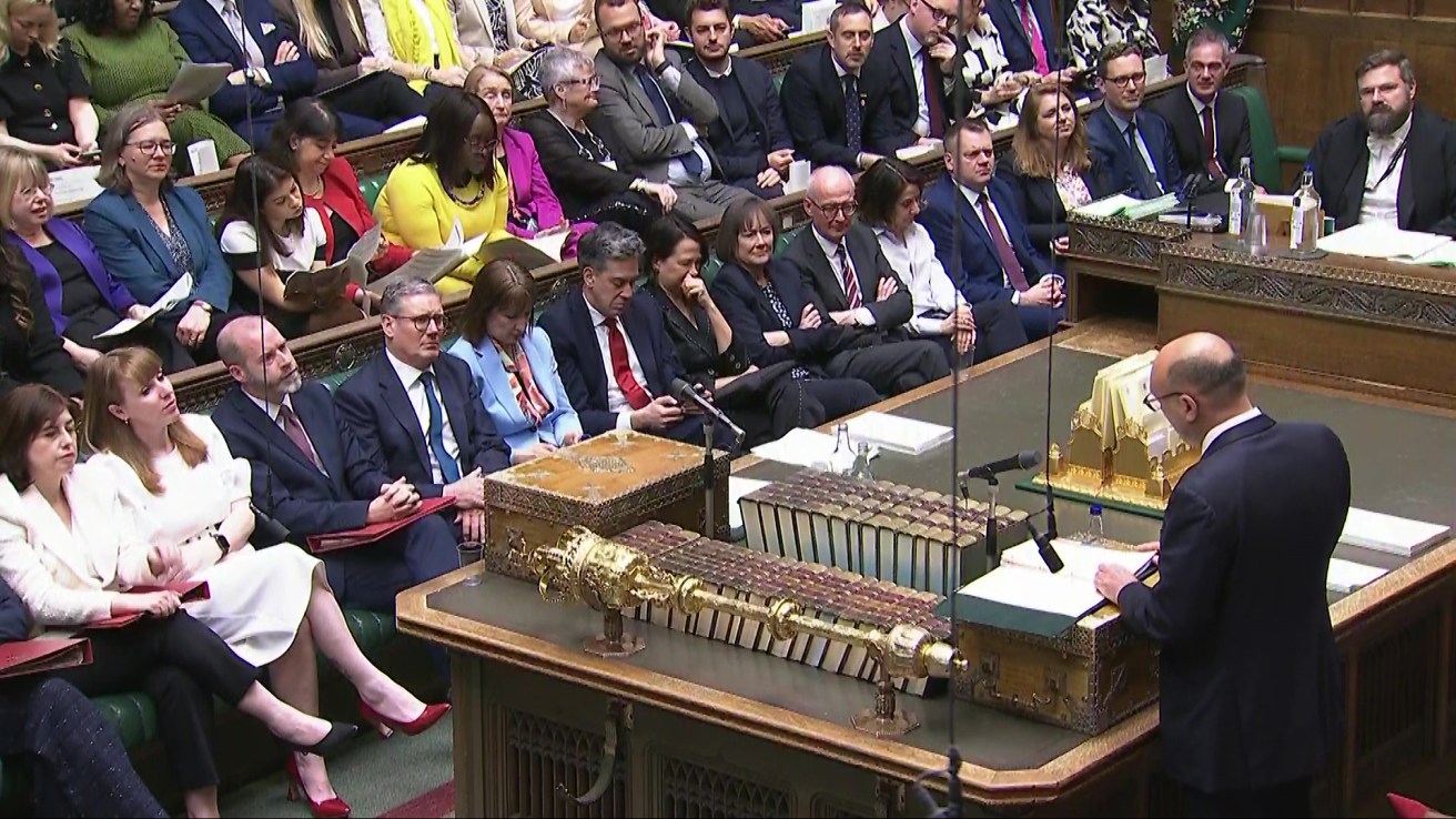 Jonathan Powell urged to answer questions on Chinese spy case in public