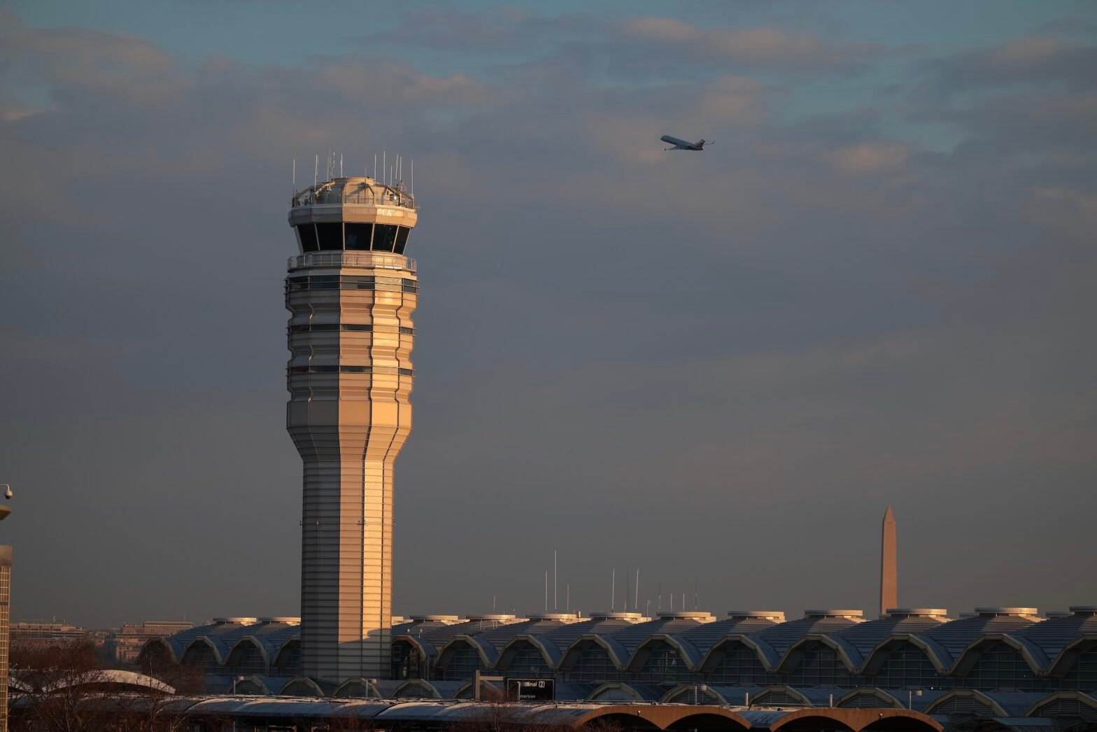 FAA Adds Buffer Zones Around Washington, DC Airports — Here’s Why It ...