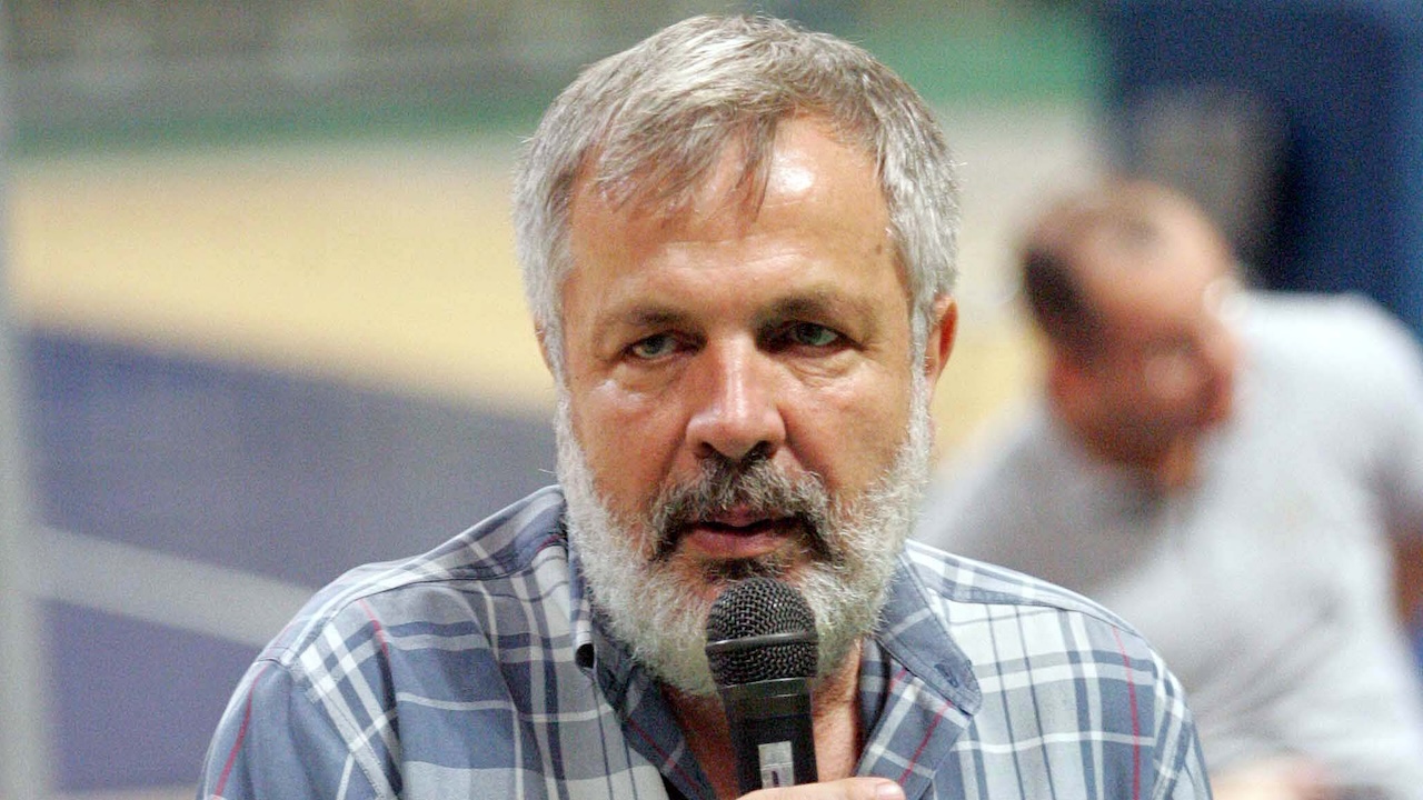 Φίλιππος Συρίγος: Η φωνή που έκανε το μπάσκετ να αποκτήσει ψυχή