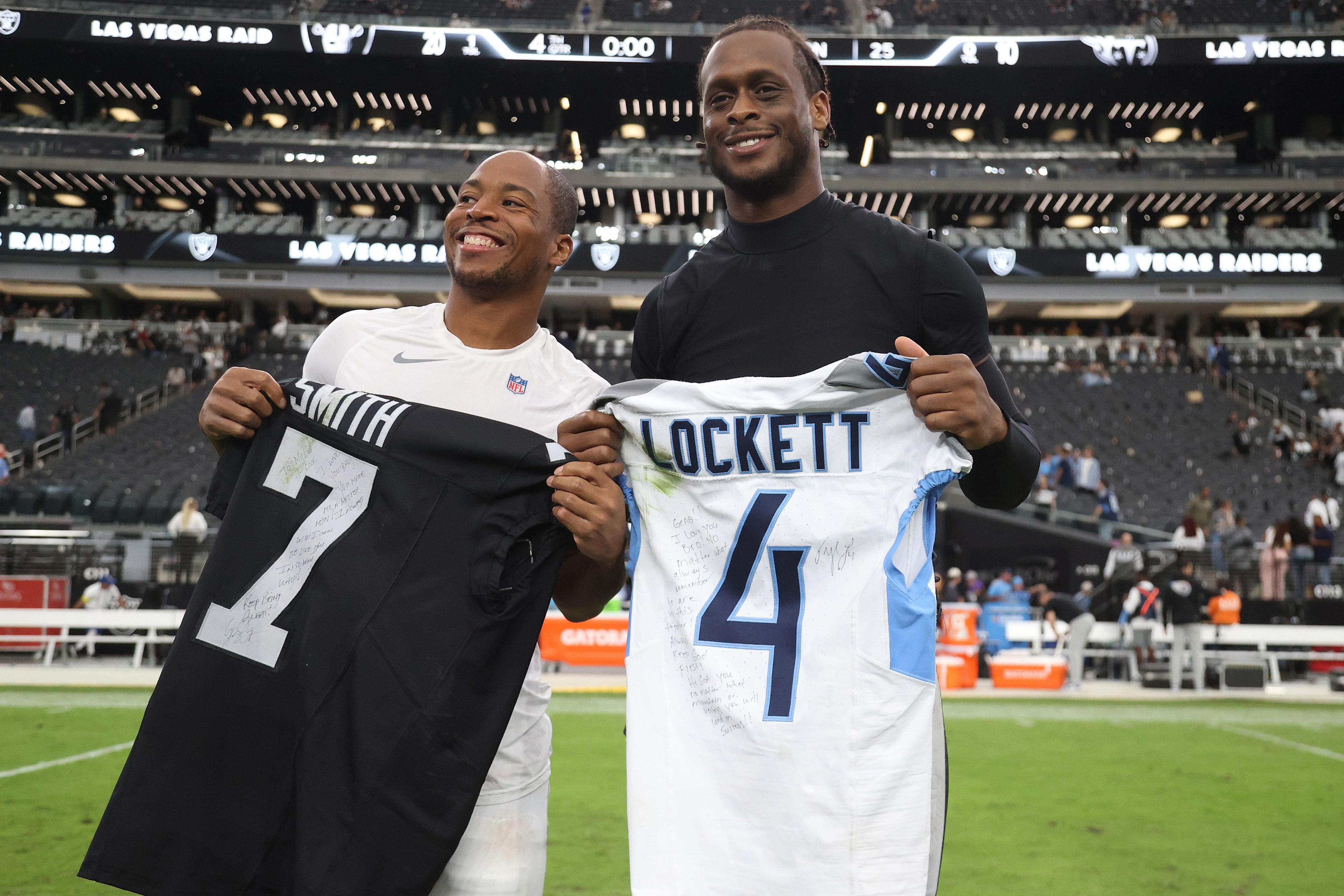 Raiders signing former Geno Smith top target