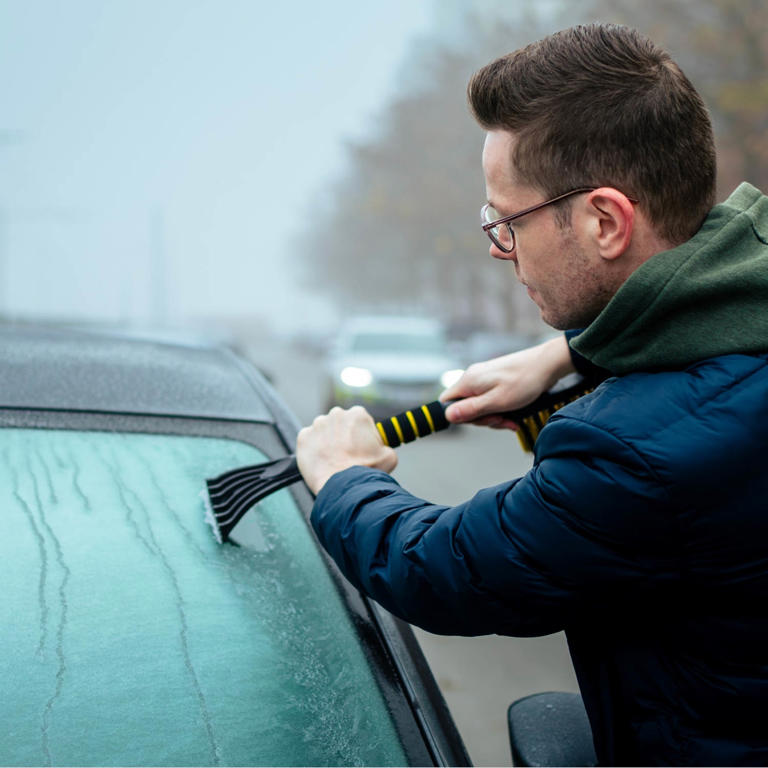 The best windshield scrapers and brushes for ice and snow