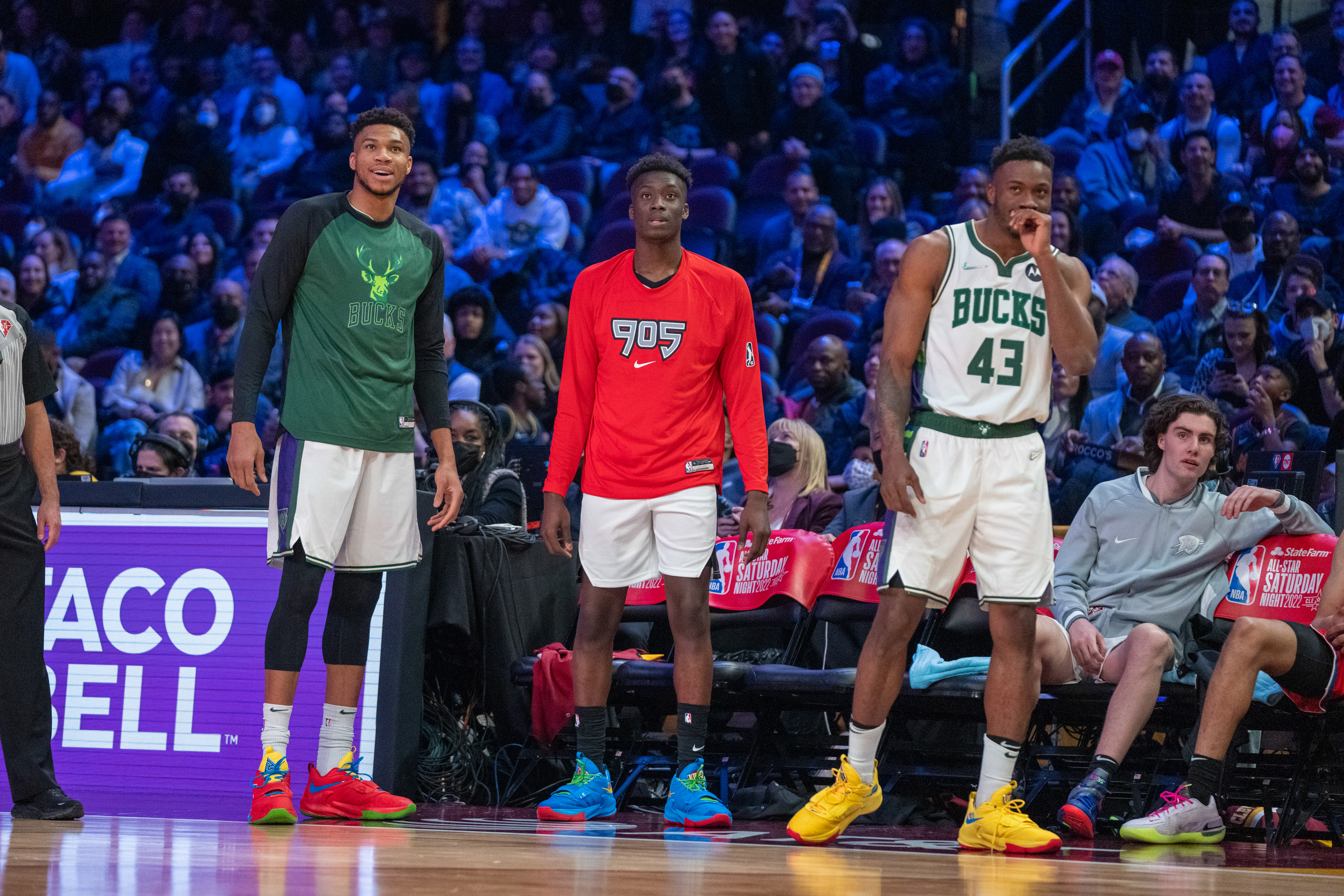 Bucks signing Alex Antetokounmpo to two-way deal, cut Jamaree Bouyea