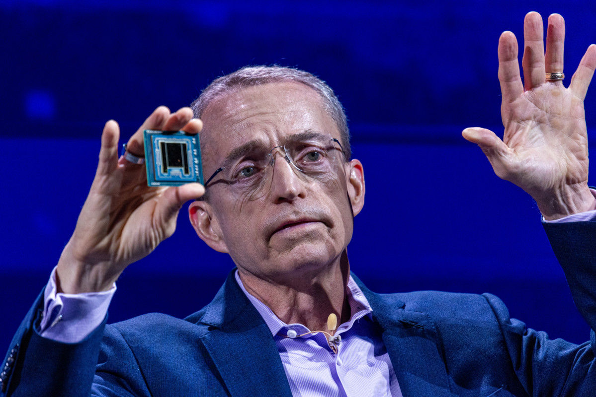 Former Intel CEO drops curt 2-word verdict on AI