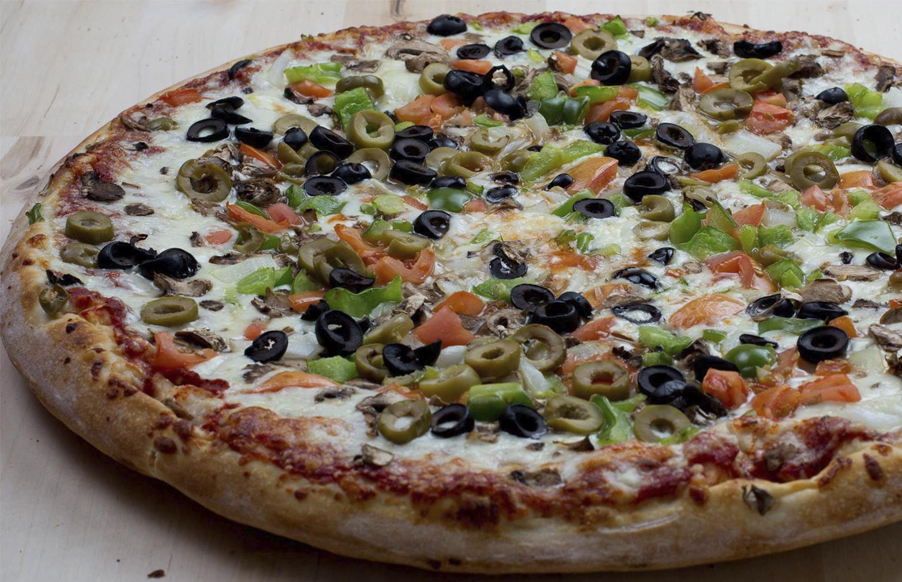 America's must-try pizza chains, ranked