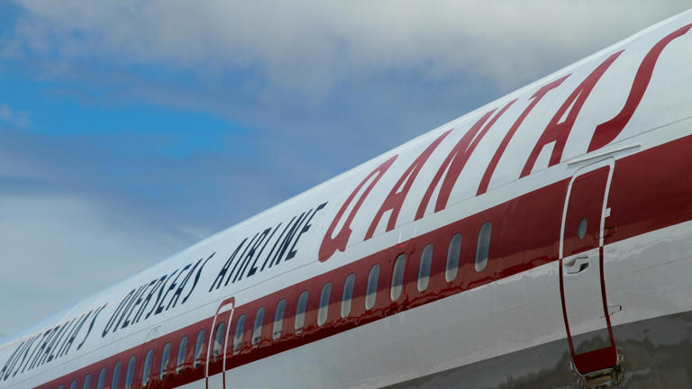 Qantas Data Breach 2025: How To Know If Your Data Was Exposed — Steps ...