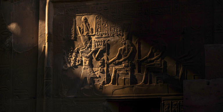 Woah—An Ancient Artwork Has Vanished from a Cursed Egyptian Tomb